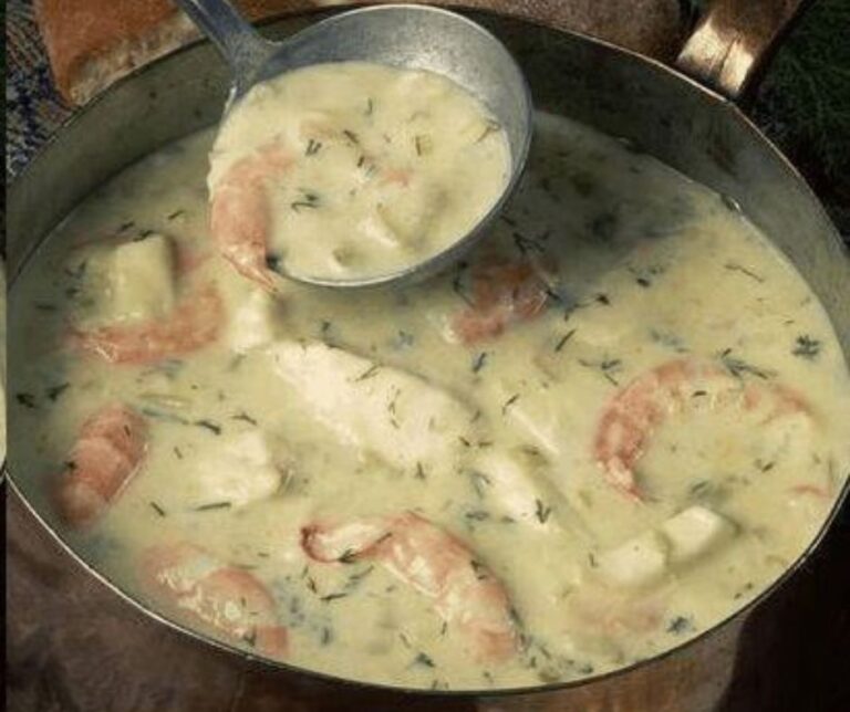 Crab and Shrimp Seafood Bisque: A Rich Seafood Delicacy 🦀🍤🍲 - EASY TO COOK