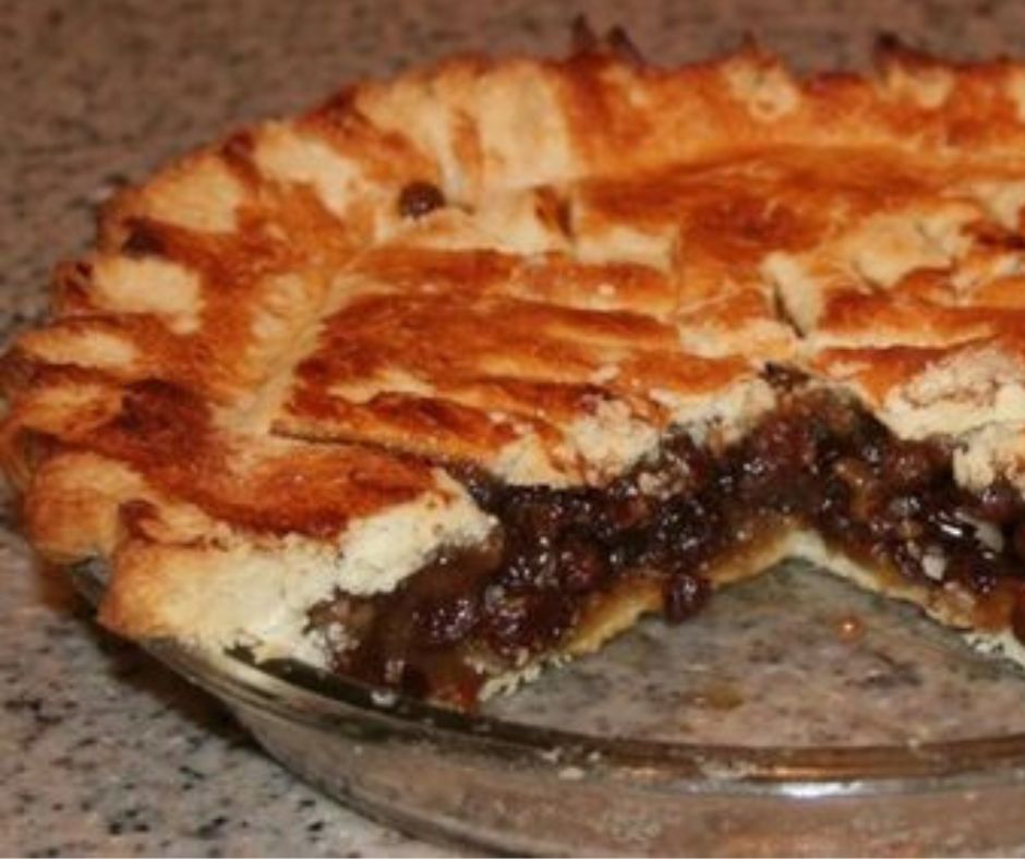Nostalgic Delight: Old-Fashioned Raisin Pie Recipe - EASY TO COOK